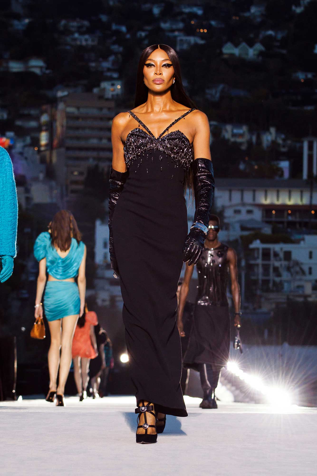 Versace Enlisted A-List Supermodels For Its Los Angeles Show - Grazia ...