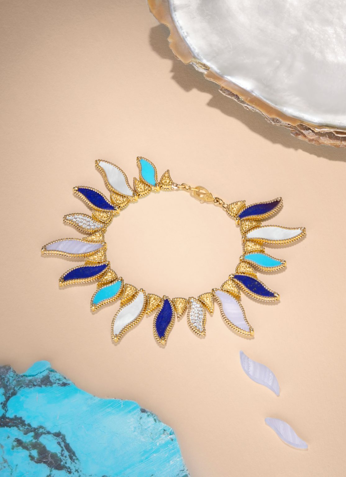 Van Cleef & Arpels' Lucky Summer Is The Perfect Jewellery Collection ...