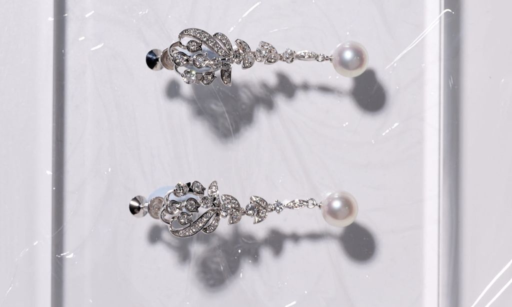 Backstory: Here's How The 130-Year-Old Mikimoto Cultured Pearl Keeps ...