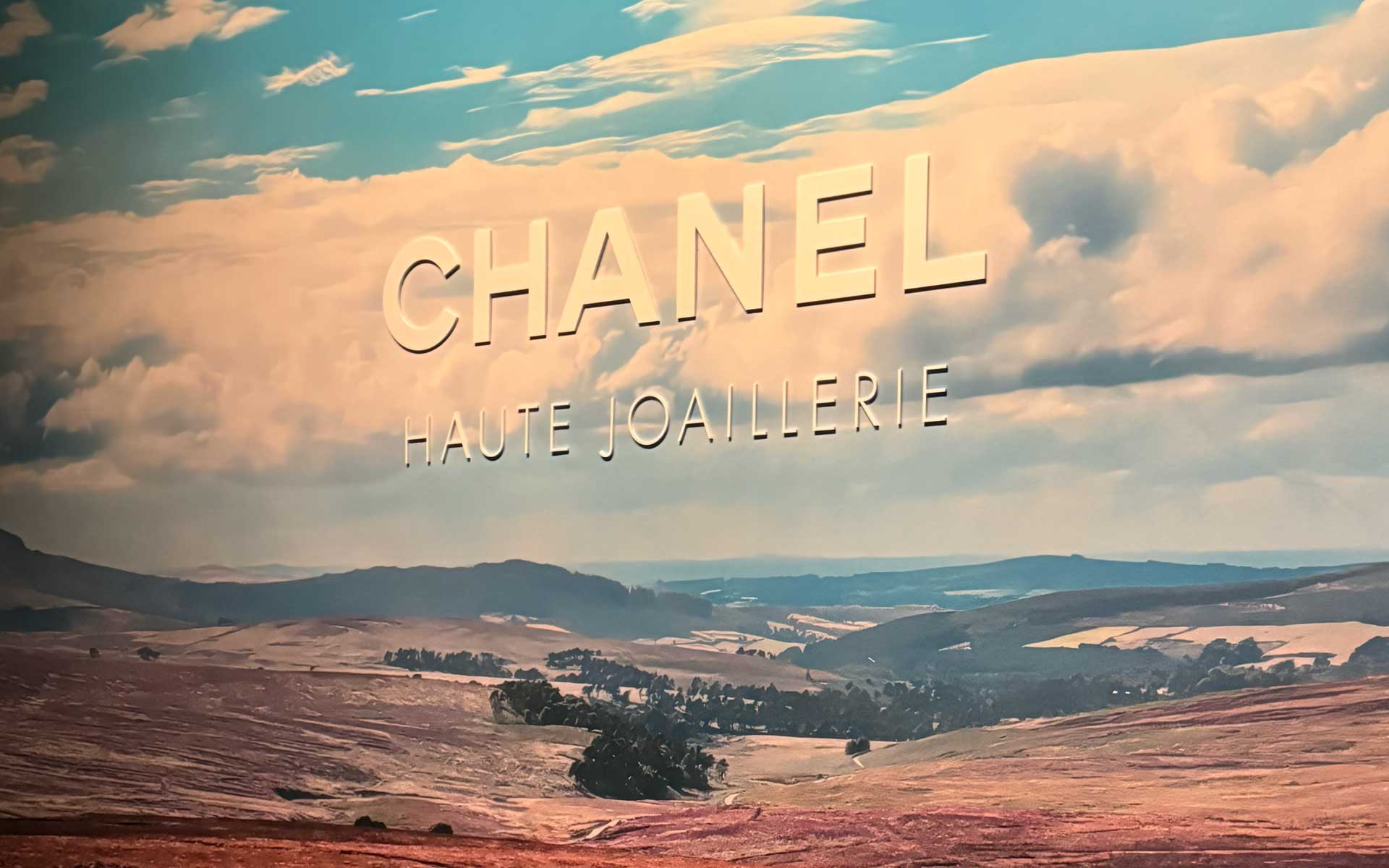 Video: Inside the Tweed De Chanel High Jewellery Presentation
