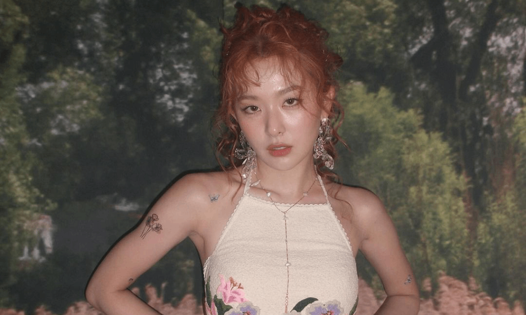 Cosmic Glam: Makeup Looks For Earth Rising Signs