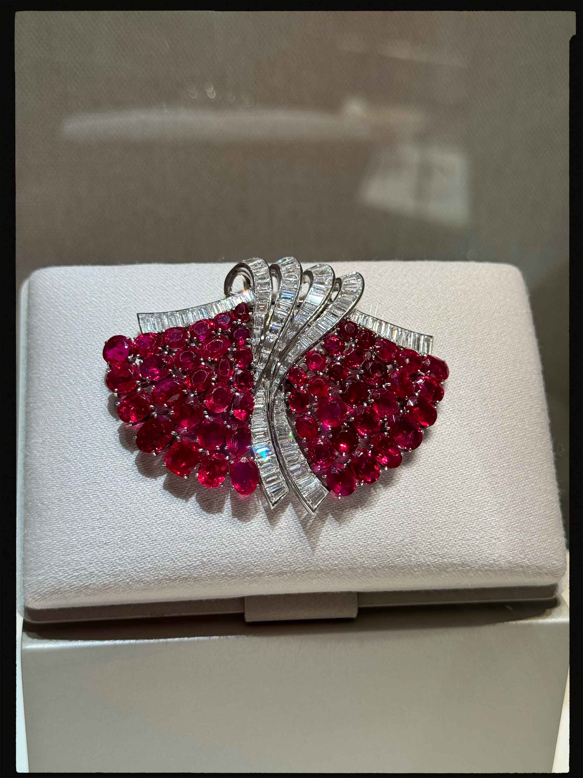 Van Cleef & Arpels Puts The Ruby In The Spotlight