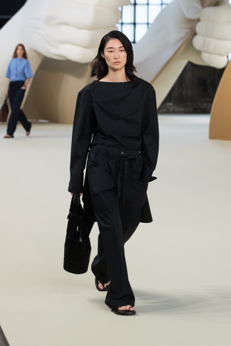 Tod's Spring/Summer 2025 Collection Exhibits Artisanal Intelligence ...