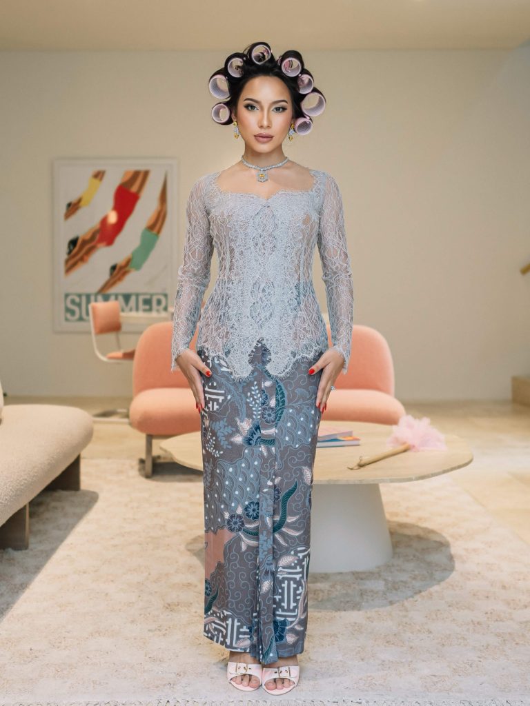 Meet Wirda Elliesa, The Fashion Designer Behind Kebaya Wirda